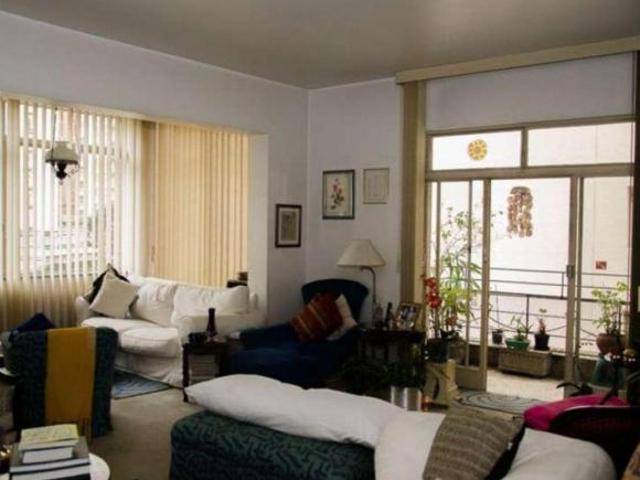 Apartamento em Rua Convenção de Itu Jardim América São Paulo/SP