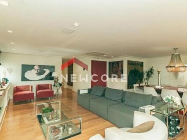 Apartamento em Rua Coronel Joaquim Pedro Salgado Rio Branco Porto Alegre/RS