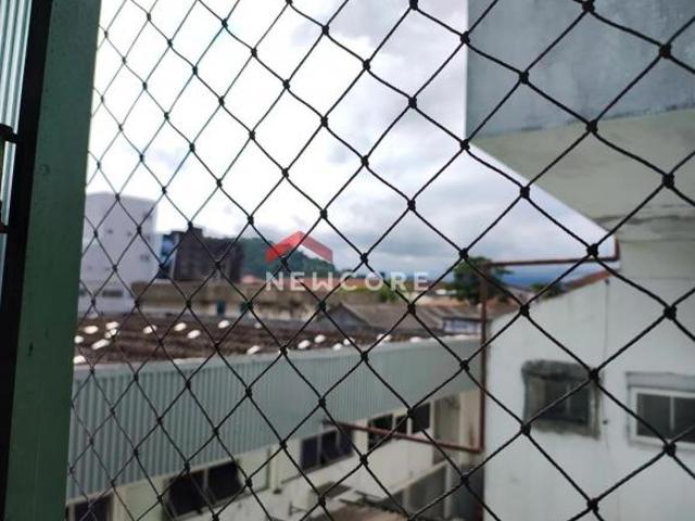 Apartamento em Rua Campos Mello Vila Mathias Santos/SP