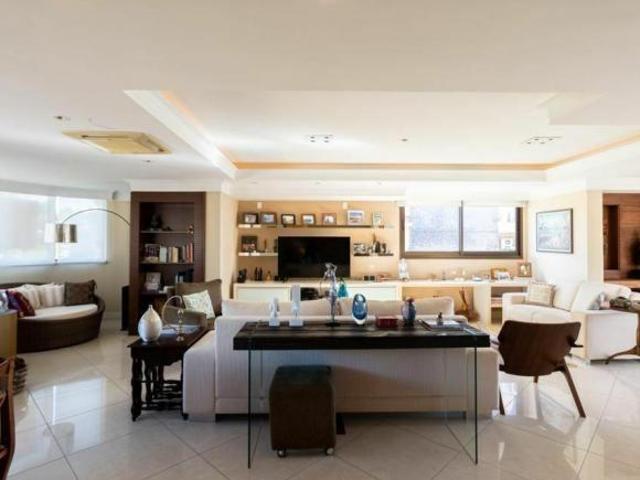 Apartamento em Rua Campos Sales Boa Vista Porto Alegre/RS