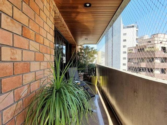 Apartamento em Rua Canário Moema São Paulo/SP