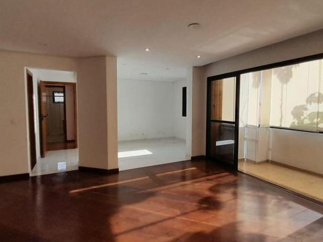 Apartamento em Rua Canário Moema São Paulo/SP