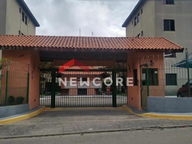 Apartamento em Rua Carlos Marcos Calsolari Vila Marcondes Carapicuíba/SP