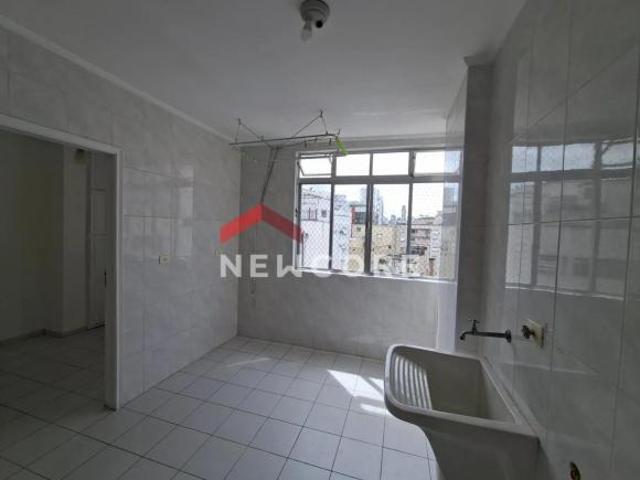 Apartamento em Rua Carlos Affonseca Gonzaga Santos/SP