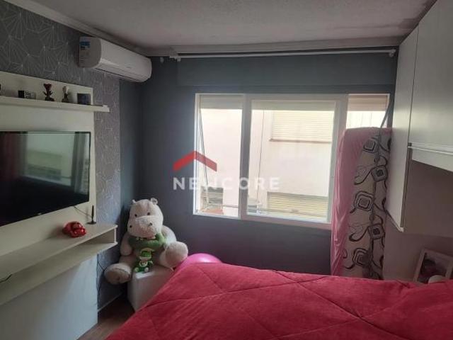 Apartamento em Rua Carlos Estevão Jardim Leopoldina Porto Alegre/RS