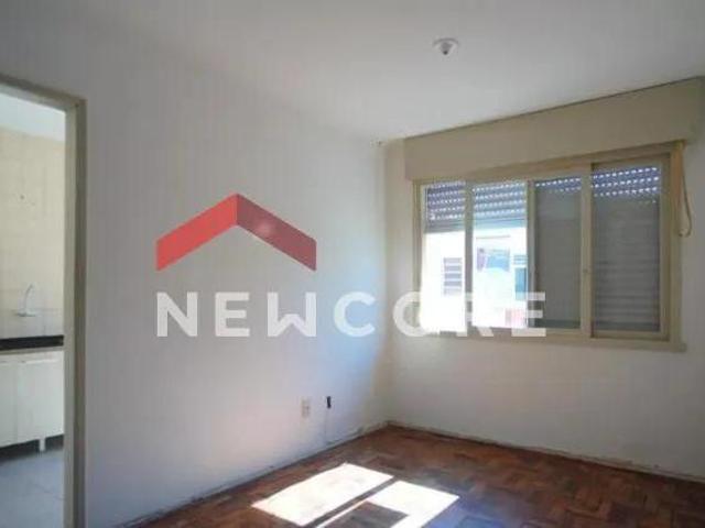 Apartamento em Rua Carlos Estevão Jardim Leopoldina Porto Alegre/RS