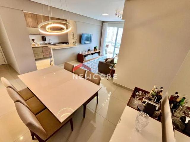 Apartamento em Rua Carlos Gomes Marapé Santos/SP