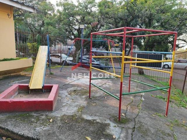 Apartamento em Rua Carlos Pessoa de Brum Santo Antônio Porto Alegre/RS