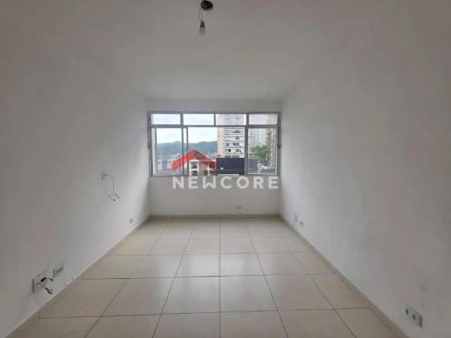 Apartamento em Rua Amador Bueno da Ribeira Centro São Vicente/SP