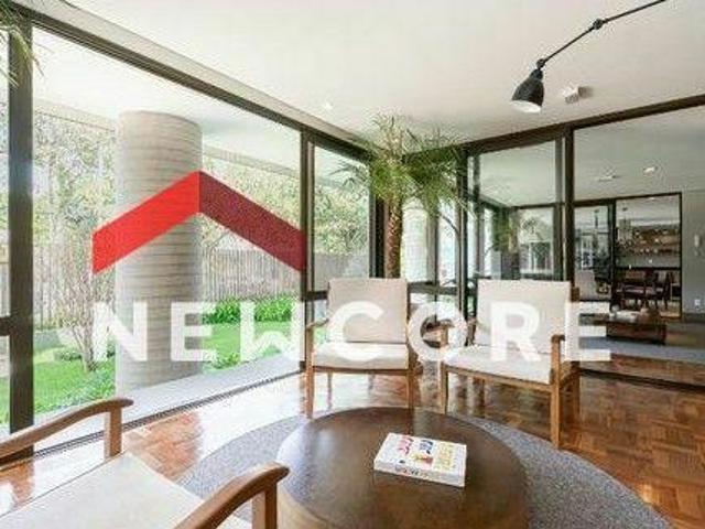 Apartamento em Rua Almirante Gonçalves Menino Deus Porto Alegre/RS