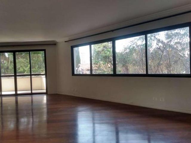 Apartamento em Rua Atibaia Pacaembu São Paulo/SP