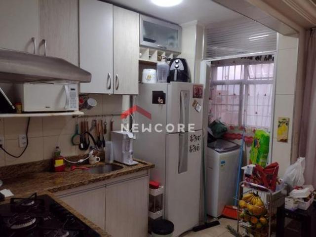 Apartamento em Rua Augusto Ambros Jardim Castelo São Paulo/SP