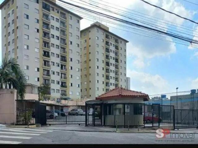 Apartamento em Rua Augusto Ambros Jardim Castelo São Paulo/SP