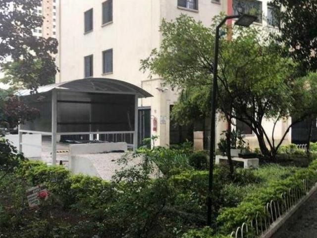 Apartamento em Rua Azevedo Júnior Brás São Paulo/SP