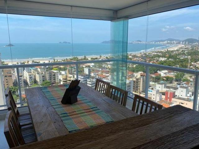 Apartamento em Rua Bandeirantes Loteamento João Batista Julião Guarujá/SP