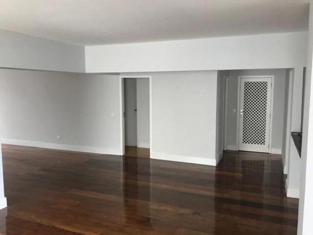 Apartamento em Rua Barão de Capanema Jardim América São Paulo/SP