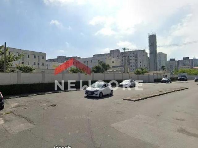Apartamento em Rua Benedito Pinto da Cunha Parque Santa Rosa Suzano/SP