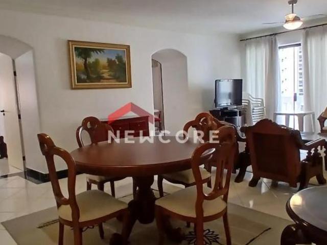 Apartamento em Rua Benjamin Constant Pitangueiras Guarujá/SP