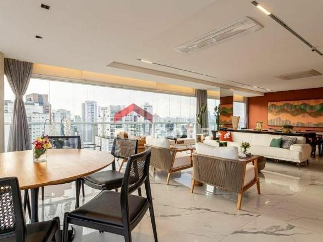Apartamento em Rua Gabriele D&apos Annunzio Campo Belo São Paulo/SP
