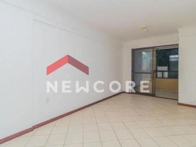 Apartamento em Rua Guilherme Alves Petrópolis Porto Alegre/RS