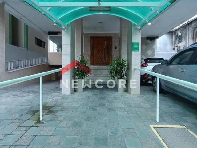 Apartamento em Rua Doutor Américo Brasiliense Centro São Vicente/SP