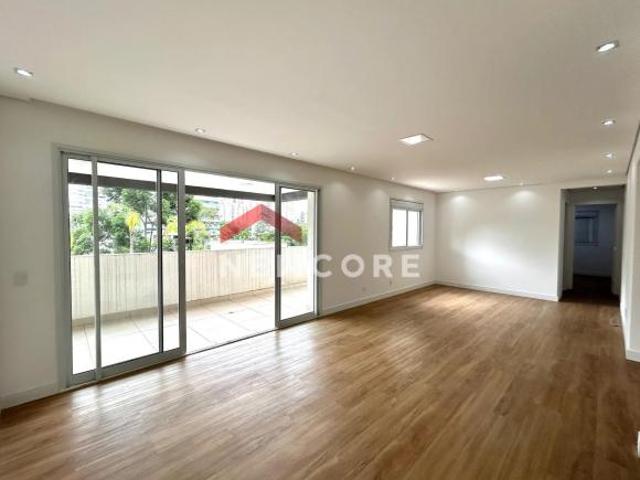 Apartamento em Rua Doutor Luiz Migliano Jardim Caboré São Paulo/SP