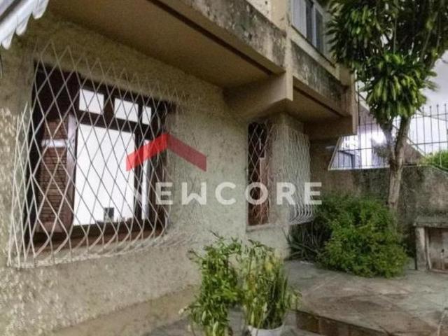Apartamento em Rua Doutor Voltaire Pires Santo Antônio Porto Alegre/RS