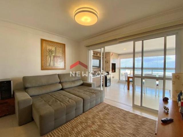 Apartamento em Rua Dona Vitória Yunes Stefano Enseada Guarujá/SP