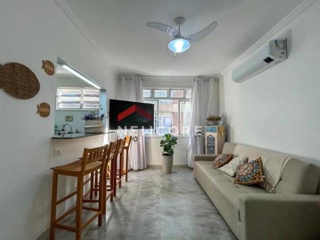 Apartamento em Rua Dona Vitória Yunes Stefano Enseada Guarujá/SP
