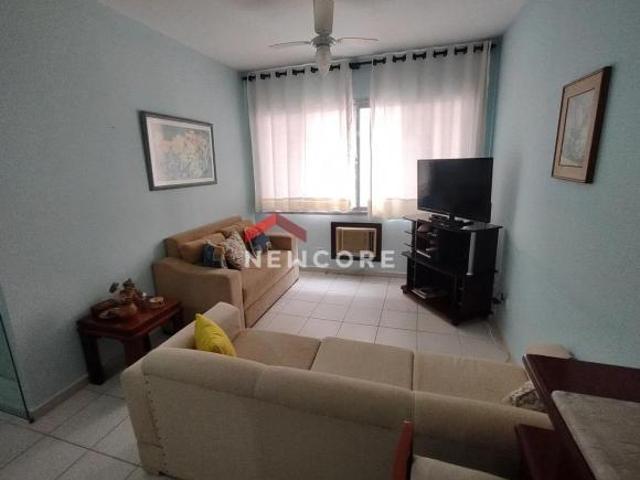 Apartamento em Rua Dona Vitória Yunes Stefano Enseada Guarujá/SP