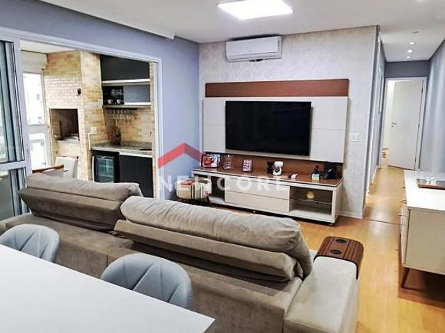 Apartamento em Rua Dona Amélia Leuchtenberg Ponta da Praia Santos/SP