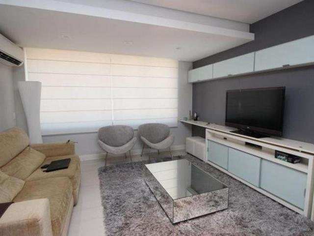 Apartamento em Rua Dona Eugênia Petrópolis Porto Alegre/RS