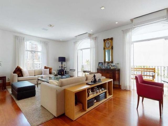 Apartamento em Rua da Consolação Jardim América São Paulo/SP