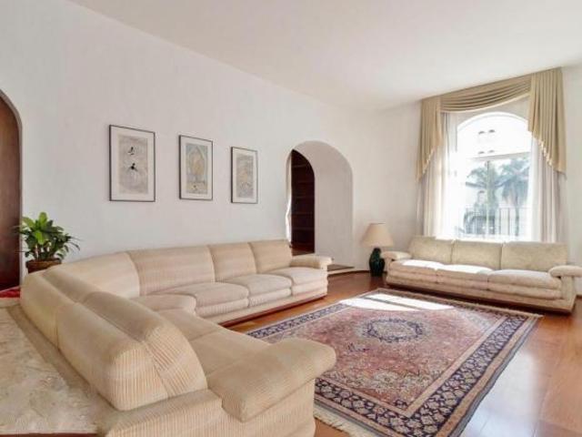 Apartamento em Rua da Consolação Jardim América São Paulo/SP