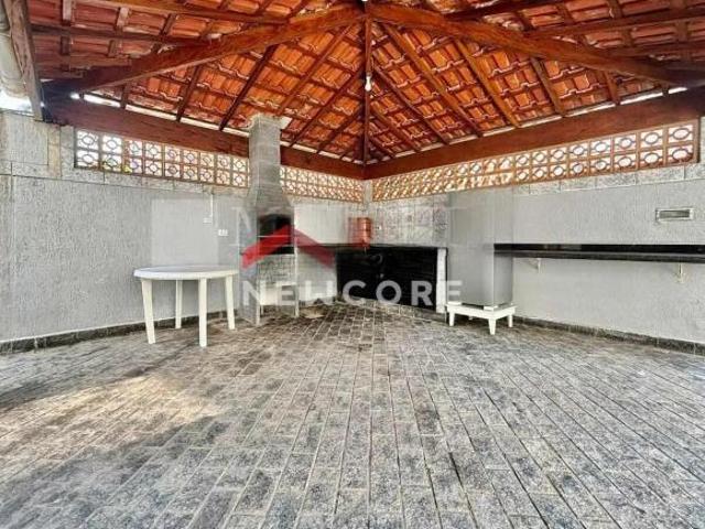 Apartamento em Rua Daniel de Moraes Enseada Guarujá/SP