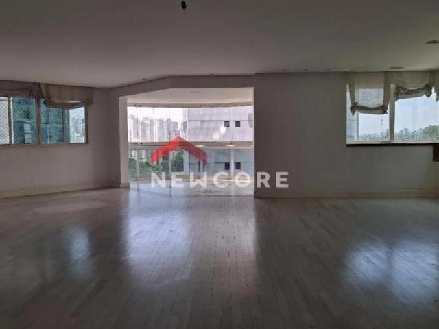 Apartamento em Rua Deputado Laércio Corte Paraíso do Morumbi São Paulo/SP