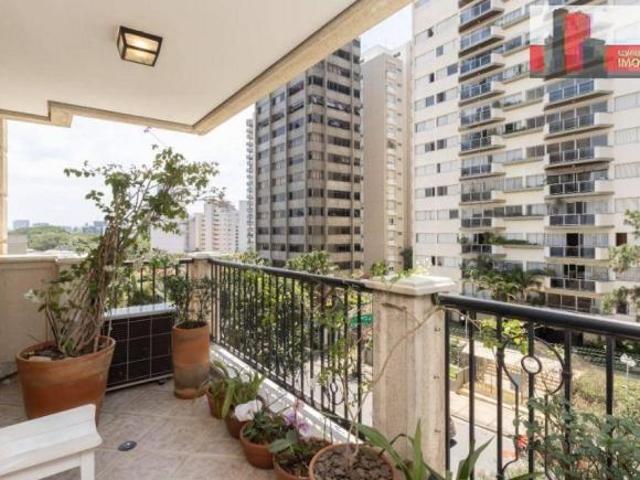 Apartamento em Rua Dr. Franco da Rocha, 168 Perdizes, 143m², 3 sts, 3 vgs, Ed. Trianon