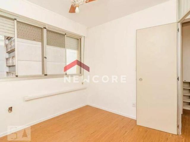 Apartamento em Rua Duque de Caxias Centro Histórico Porto Alegre/RS