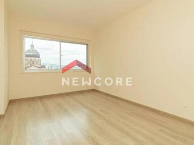 Apartamento em Rua Duque de Caxias Centro Histórico Porto Alegre/RS