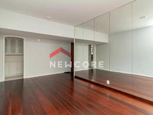Apartamento em Rua Duque de Caxias Centro Histórico Porto Alegre/RS