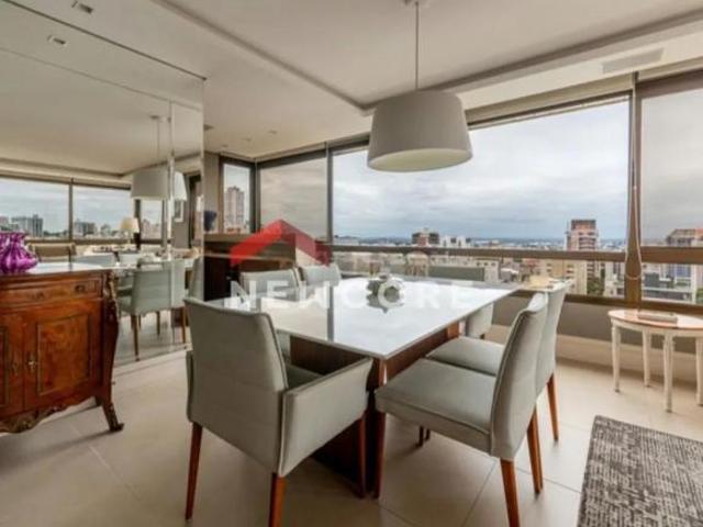 Apartamento em Rua Eudoro Berlink Auxiliadora Porto Alegre/RS