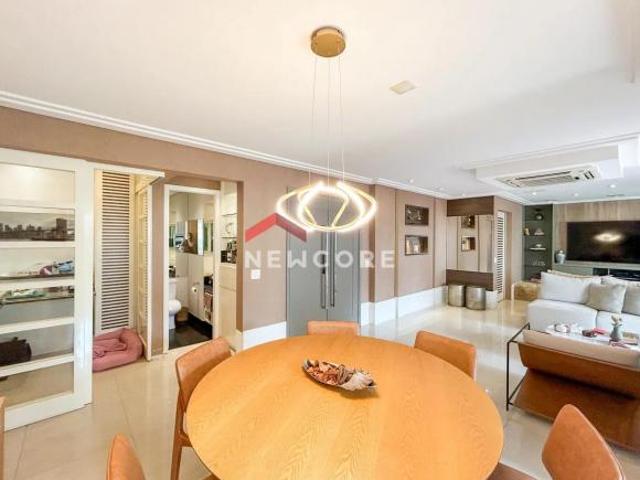 Apartamento em Rua Fábio Lopes dos Santos Luz Vila Andrade São Paulo/SP