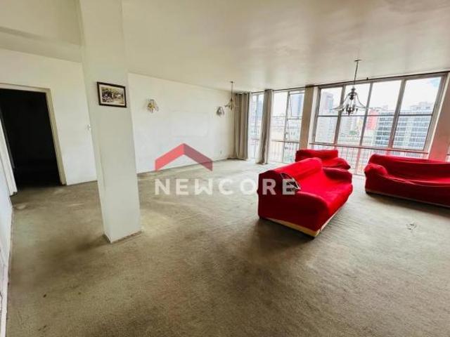 Apartamento em Rua Ferreira Penteado Centro Campinas/SP