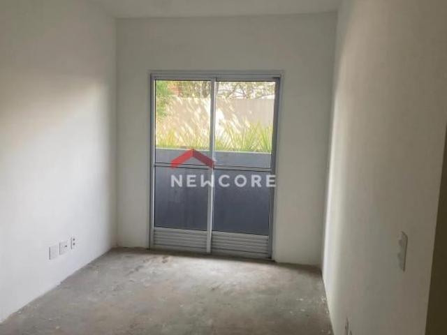 Apartamento em Rua Floro de Oliveira Jardim Adriana Guarulhos/SP