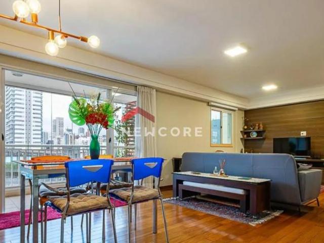 Apartamento em Rua Fradique Coutinho Pinheiros São Paulo/SP