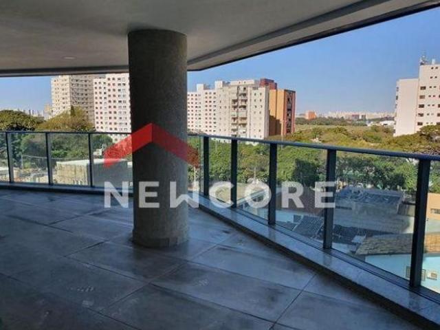 Apartamento em Rua Heliodora Santana São Paulo/SP