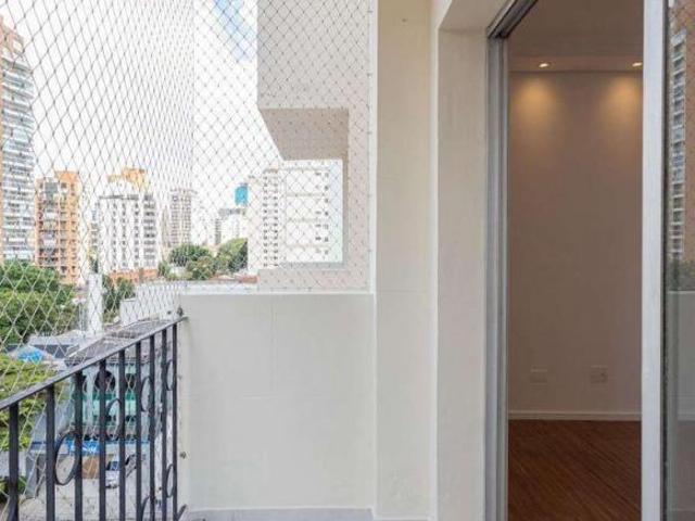 Apartamento em Rua Inhambú Moema São Paulo/SP
