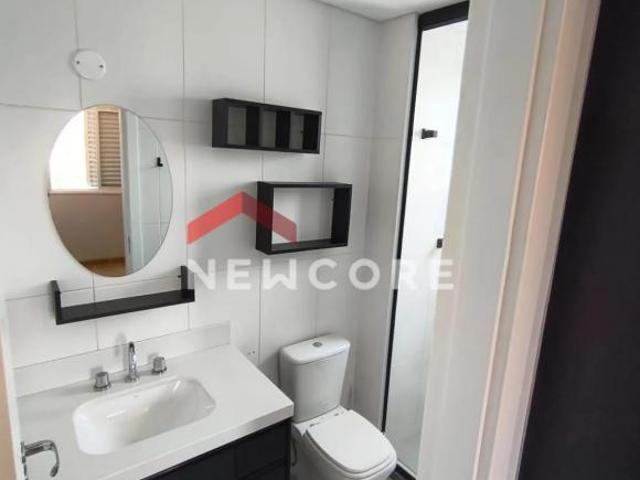 Apartamento em Rua Itajaí Condomínio Centro Empresarial Taquari São José dos Campos/SP