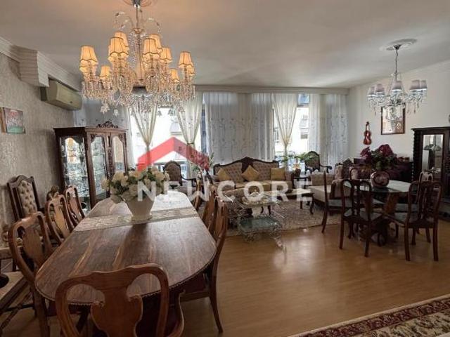 Apartamento em Rua Jorge Tibiriçá Gonzaga Santos/SP