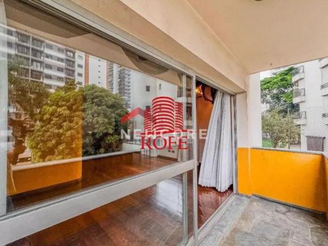 Apartamento em Rua José Batista Pereira Campo Belo São Paulo/SP